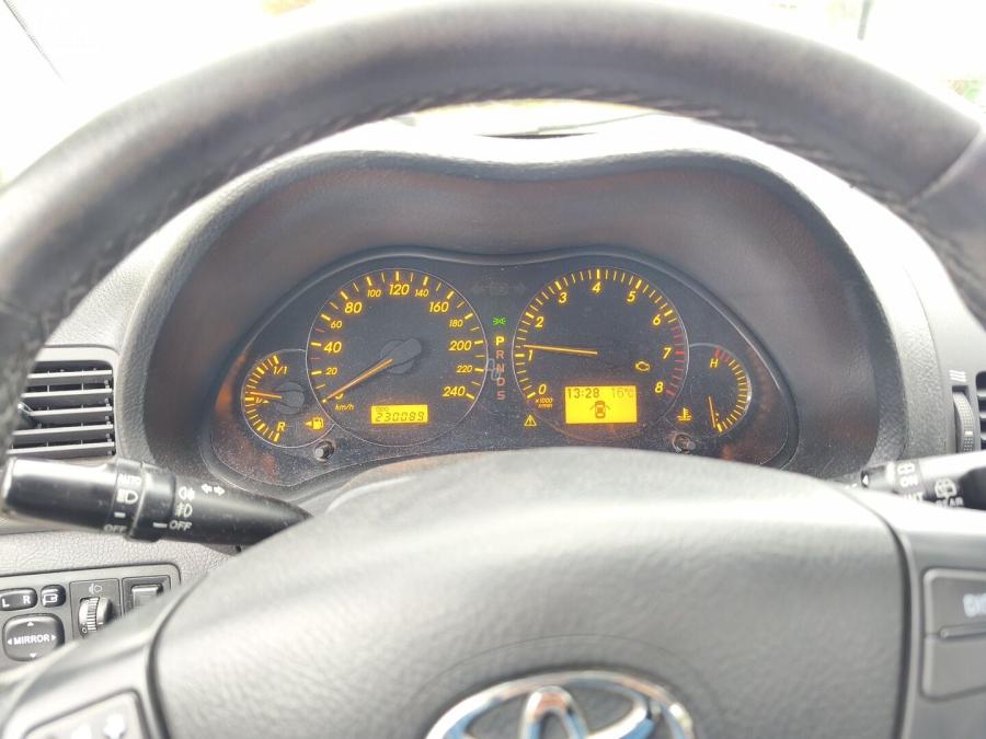 Тойота Авенсис 2007 в Укмерге, объемом двигателя 2.00 л и пробегом 230 тыс. км за 1300 €, фото 8 на AUTOMOTO.COM.LV
