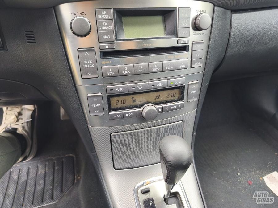 Тойота Авенсис 2007 в Укмерге, объемом двигателя 2.00 л и пробегом 230 тыс. км за 1300 €, фото 9 на AUTOMOTO.COM.LV
