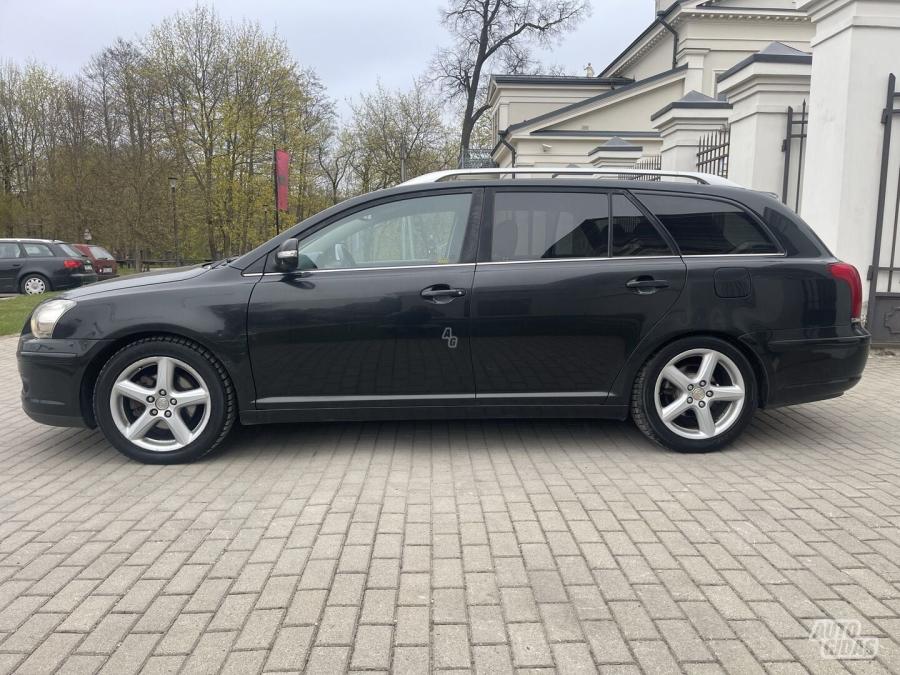 Тойота Авенсис 2008 в Вильнюс, объемом двигателя 2.00 л и пробегом 300 тыс. км за 2000 €, фото 5 на AUTOMOTO.COM.LV