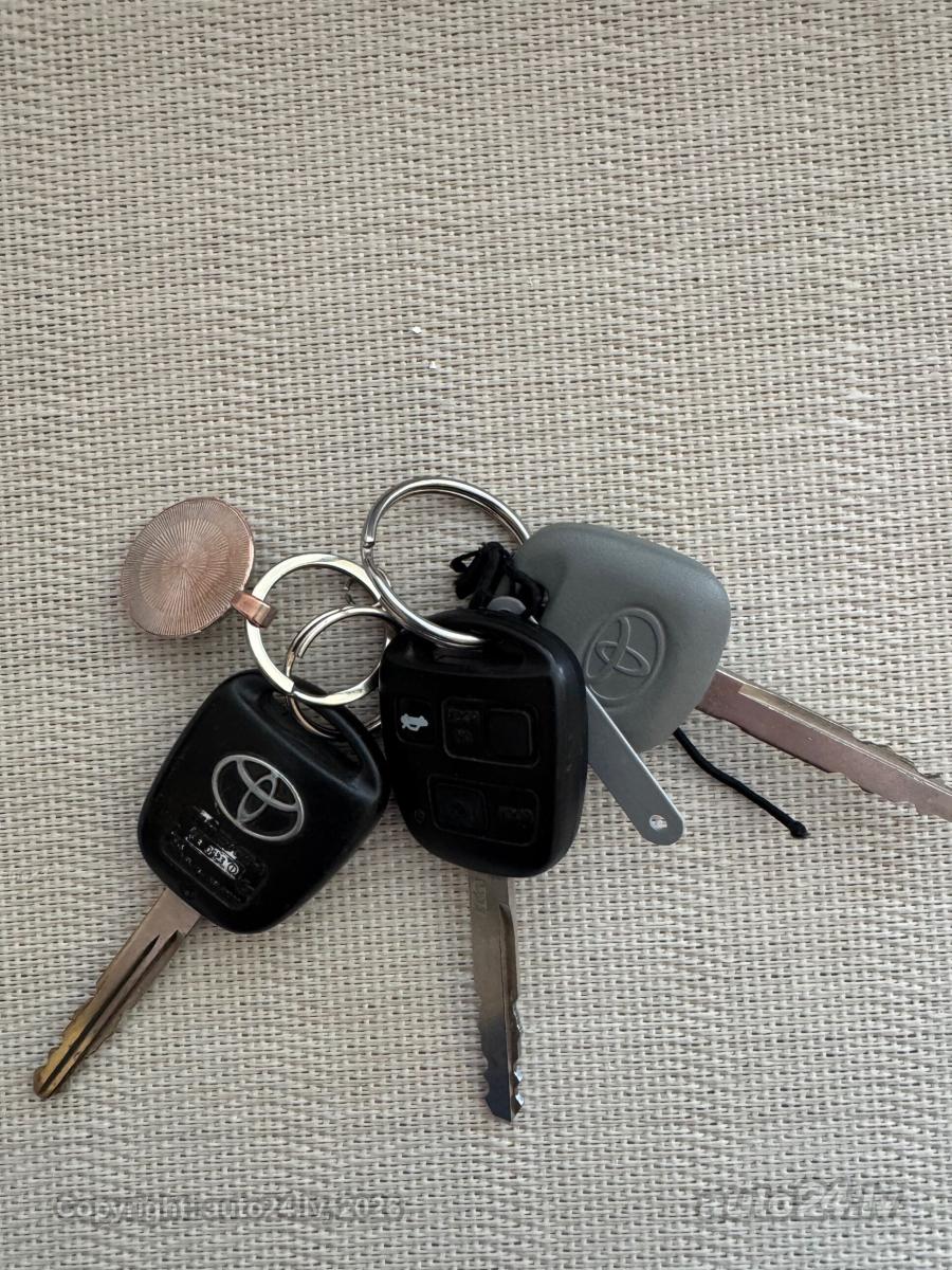Toyota Avensis 2008 Tallina, ar dzinēja tilpumu 1.80 L un nobraukumu 225 tūkst. km par 3400 €, foto 12 vietnē AUTOMOTO.COM.LV
