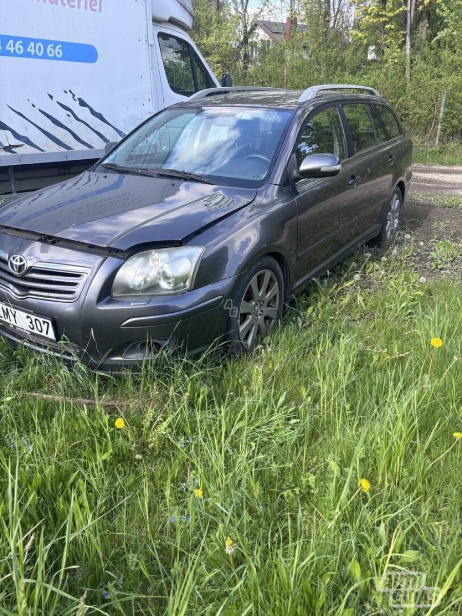 Toyota Avensis 2008 in Vilnius, with an engine capacity of 2.00 L and mileage of 250 thousand km for 1500 €, photo 7 on AUTOMOTO.COM.LV