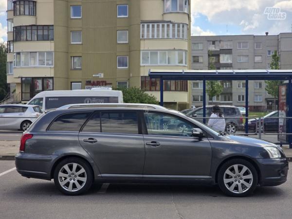 Toyota Avensis 2008 in Vilnius, with an engine capacity of 2.00 L and mileage of 429 thousand km for 650 €, photo 6 on AUTOMOTO.COM.LV