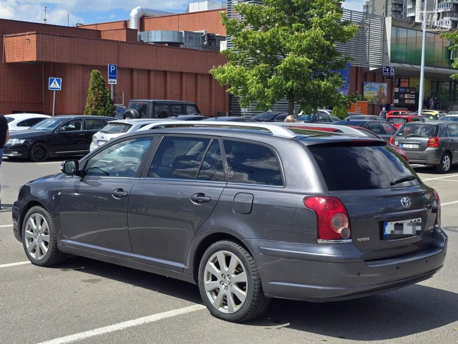 Toyota Avensis 2008 in Vilnius, with an engine capacity of 2.00 L and mileage of 429 thousand km for 650 €, photo 8 on AUTOMOTO.COM.LV