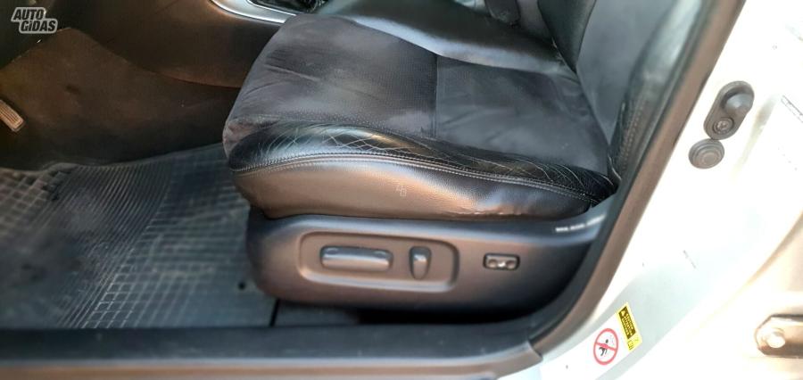 Toyota Avensis 2008 Viļņa, ar dzinēja tilpumu 2.20 L un nobraukumu 300 tūkst. km par 2250 €, foto 13 vietnē AUTOMOTO.COM.LV