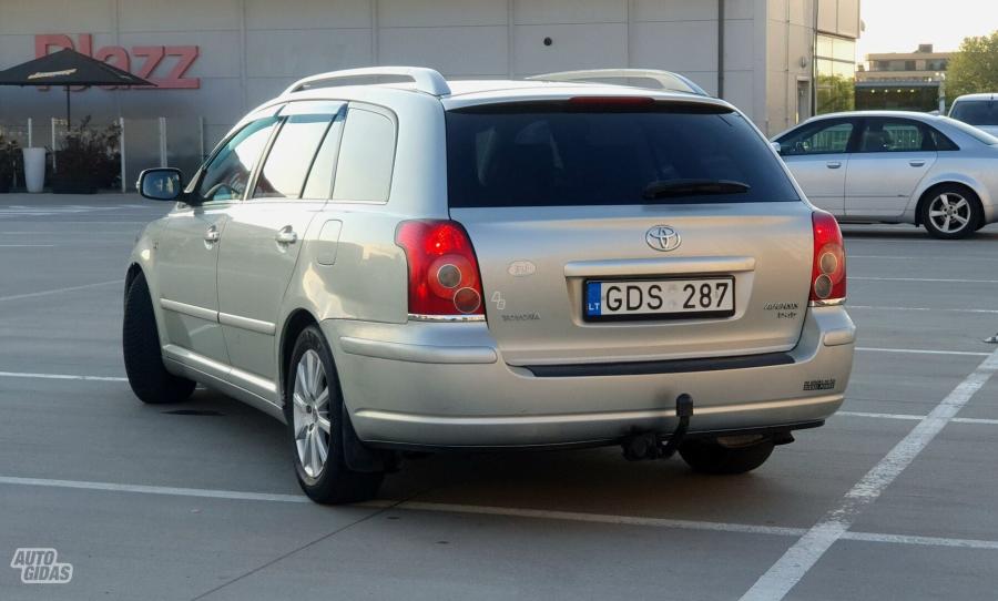 Тойота Авенсис 2008 в Вильнюс, объемом двигателя 2.20 л и пробегом 300 тыс. км за 1850 €, фото 4 на AUTOMOTO.COM.LV