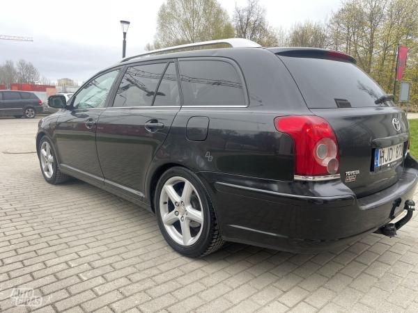 Тойота Авенсис 2008 в Расейняй, объемом двигателя 2.00 л и пробегом 300 тыс. км за 1750 €, фото 2 на AUTOMOTO.COM.LV