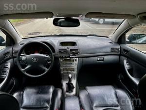 Toyota Avensis 2008 in Valmiera, with an engine capacity of 2.00 L and mileage of 329 thousand km for 1250 €, photo 7 on AUTOMOTO.COM.LV