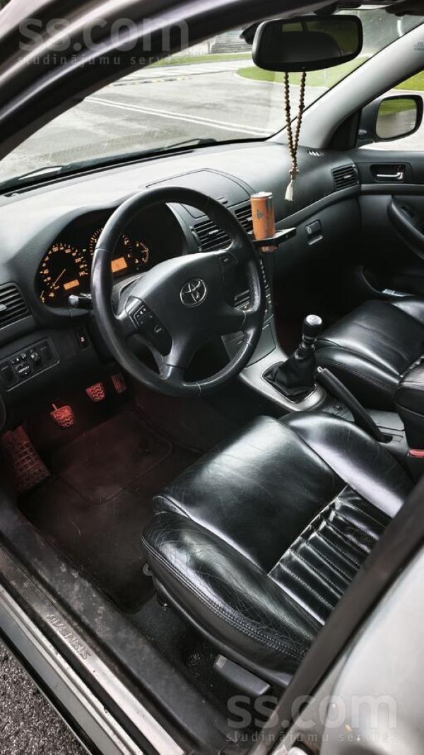 Toyota Avensis 2008 in Valmiera, with an engine capacity of 2.00 L and mileage of 244 thousand km for 1800 €, photo 6 on AUTOMOTO.COM.LV