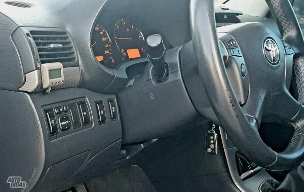 Toyota Avensis 2008 in Vilnius, with an engine capacity of 2.20 L and mileage of 300 thousand km for 1650 €, photo 7 on AUTOMOTO.COM.LV