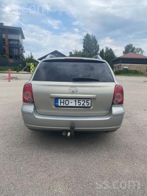 Toyota Avensis 2008 in Riga, with an engine capacity of 2.20 L and mileage of 348 thousand km for 2100 €, photo 3 on AUTOMOTO.COM.LV