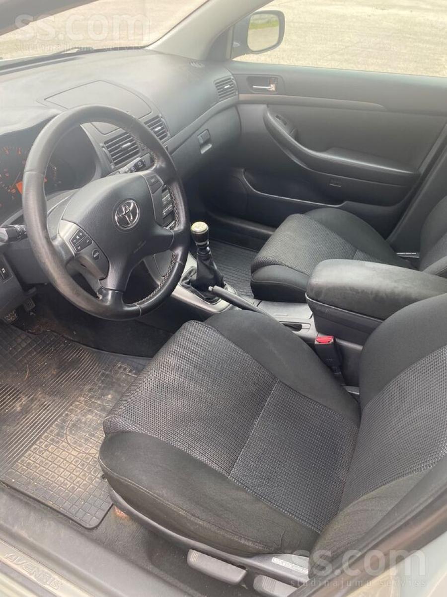 Toyota Avensis 2008 in Riga, with an engine capacity of 2.20 L and mileage of 348 thousand km for 2100 €, photo 10 on AUTOMOTO.COM.LV