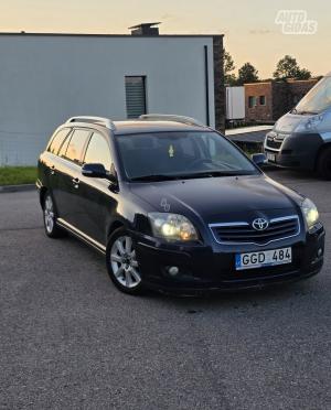Toyota Avensis 2008 Viļņa, ar dzinēja tilpumu 2.00 L un nobraukumu 354 tūkst. km par 1650 €, foto  vietnē AUTOMOTO.COM.LV