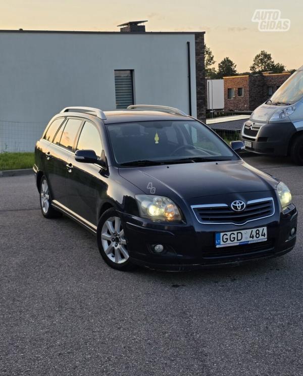Toyota Avensis 2008 Viļņa, ar dzinēja tilpumu 2.00 L un nobraukumu 354 tūkst. km par 1500 €, foto 1 vietnē AUTOMOTO.COM.LV