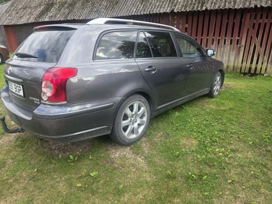 Toyota Avensis 2008 Veru, ar dzinēja tilpumu 2.00 L un nobraukumu 410 tūkst. km par 2500 €, foto 11 vietnē AUTOMOTO.COM.LV