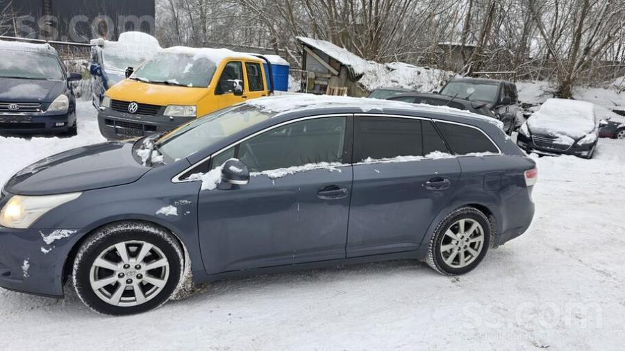 Toyota Avensis 2009 Rīga, ar dzinēja tilpumu 2.20 L un nobraukumu 254 tūkst. km par 4290 €, foto 5 vietnē AUTOMOTO.COM.LV