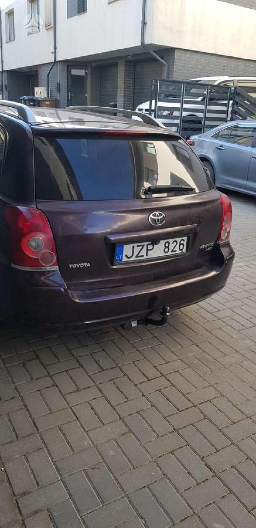 Toyota Avensis 2009 in Vilnius, with an engine capacity of 2.00 L and mileage of 344 thousand km for 2200 €, photo 12 on AUTOMOTO.COM.LV