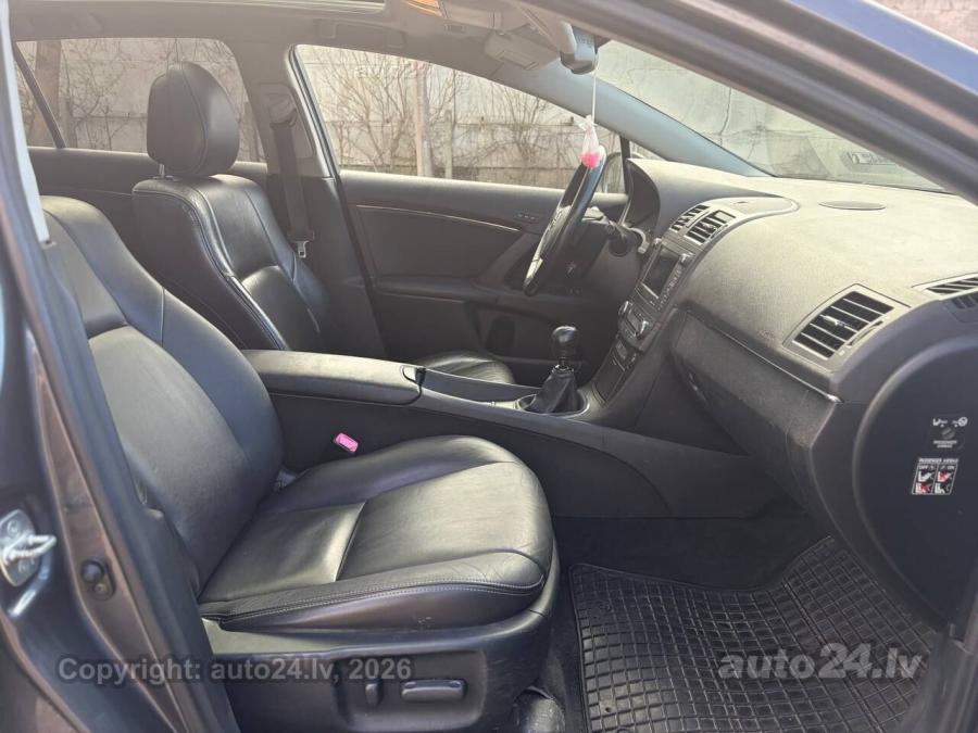 Toyota Avensis 2009 Narva, ar dzinēja tilpumu 2.20 L un nobraukumu 306 tūkst. km par 2890 €, foto 7 vietnē AUTOMOTO.COM.LV