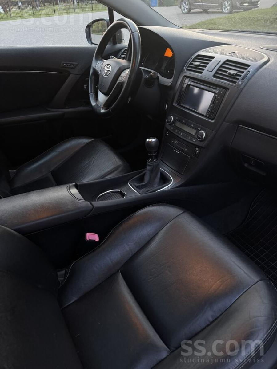 Toyota Avensis 2009 Rīga, ar dzinēja tilpumu 2.00 L un nobraukumu 297 tūkst. km par 5290 €, foto 6 vietnē AUTOMOTO.COM.LV