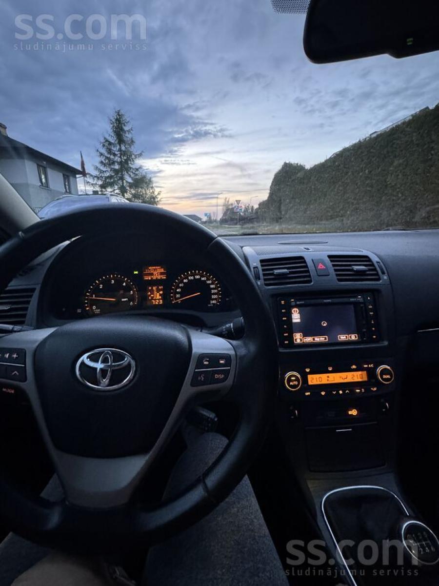Toyota Avensis 2009 Rīga, ar dzinēja tilpumu 2.00 L un nobraukumu 297 tūkst. km par 5290 €, foto 13 vietnē AUTOMOTO.COM.LV