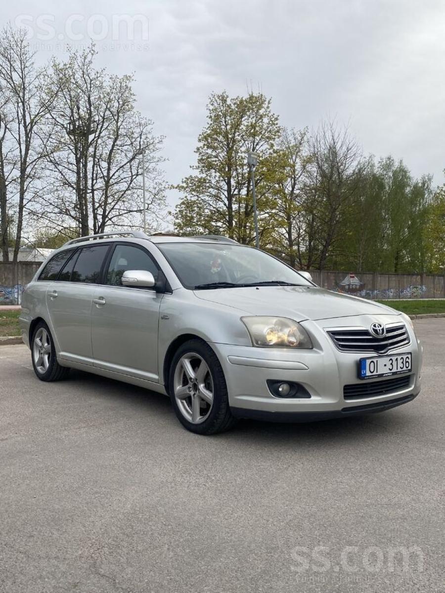 Toyota Avensis 2009 Cēsis, ar dzinēja tilpumu 2.20 L un nobraukumu 276 tūkst. km par 3200 €, foto 3 vietnē AUTOMOTO.COM.LV