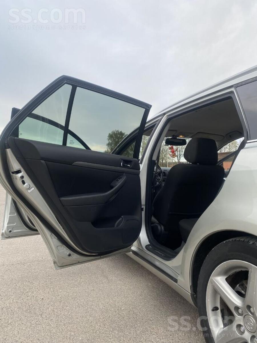 Toyota Avensis 2009 Cēsis, ar dzinēja tilpumu 2.20 L un nobraukumu 276 tūkst. km par 3200 €, foto 8 vietnē AUTOMOTO.COM.LV