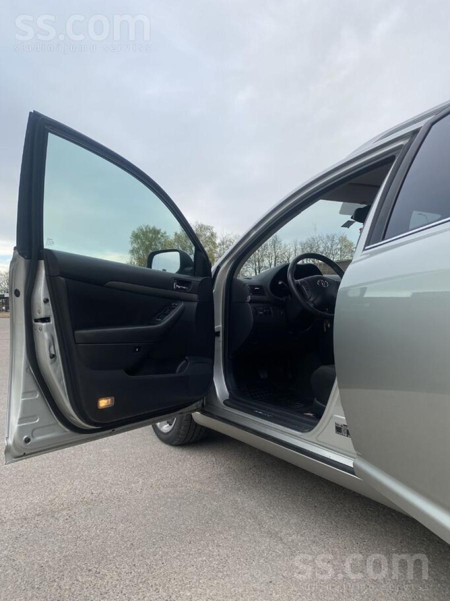 Toyota Avensis 2009 Cēsis, ar dzinēja tilpumu 2.20 L un nobraukumu 276 tūkst. km par 3200 €, foto 9 vietnē AUTOMOTO.COM.LV
