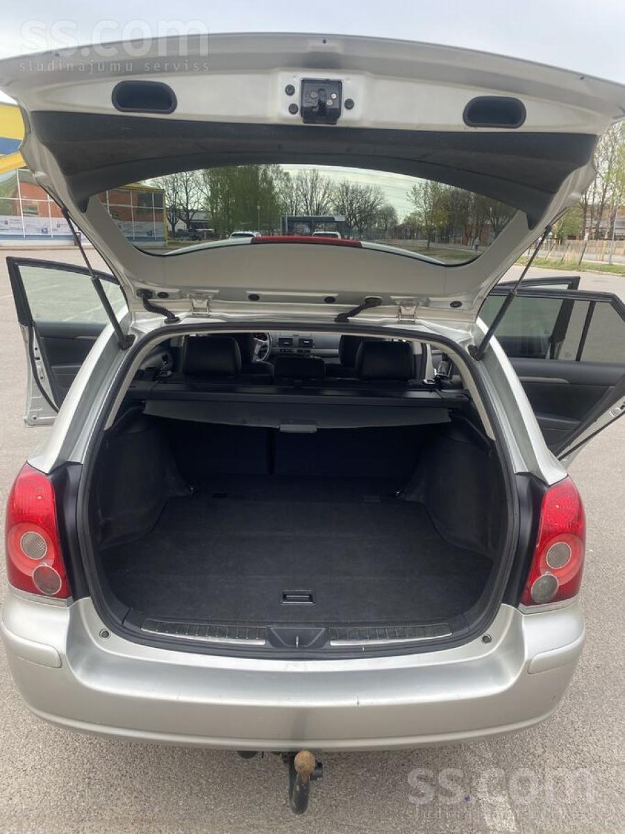 Toyota Avensis 2009 Cēsis, ar dzinēja tilpumu 2.20 L un nobraukumu 276 tūkst. km par 3200 €, foto 10 vietnē AUTOMOTO.COM.LV