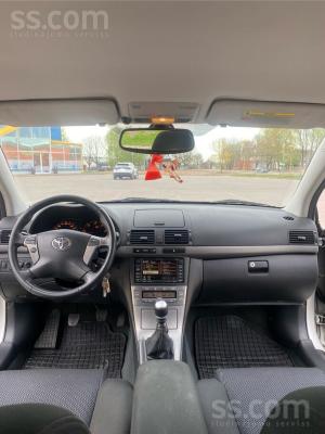 Toyota Avensis 2009 Cēsis, ar dzinēja tilpumu 2.20 L un nobraukumu 276 tūkst. km par 3200 €, foto 12 vietnē AUTOMOTO.COM.LV