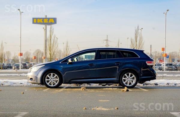 Toyota Avensis 2009 Rīga, ar dzinēja tilpumu 2.20 L un nobraukumu 254 tūkst. km par 2490 €, foto 8 vietnē AUTOMOTO.COM.LV