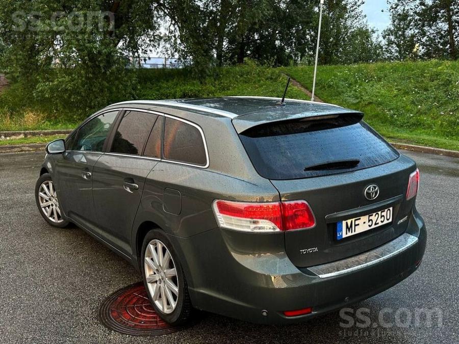 Toyota Avensis 2009 Rīga, ar dzinēja tilpumu 2.20 L un nobraukumu 299 tūkst. km par 5100 €, foto 4 vietnē AUTOMOTO.COM.LV