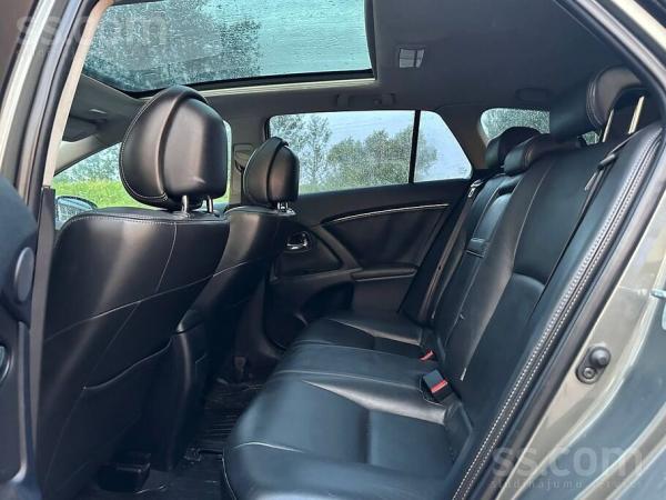 Toyota Avensis 2009 in Riga, with an engine capacity of 2.20 L and mileage of 299 thousand km for 5100 €, photo 9 on AUTOMOTO.COM.LV