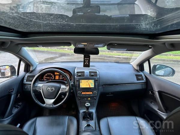 Toyota Avensis 2009 in Riga, with an engine capacity of 2.20 L and mileage of 299 thousand km for 5100 €, photo 10 on AUTOMOTO.COM.LV