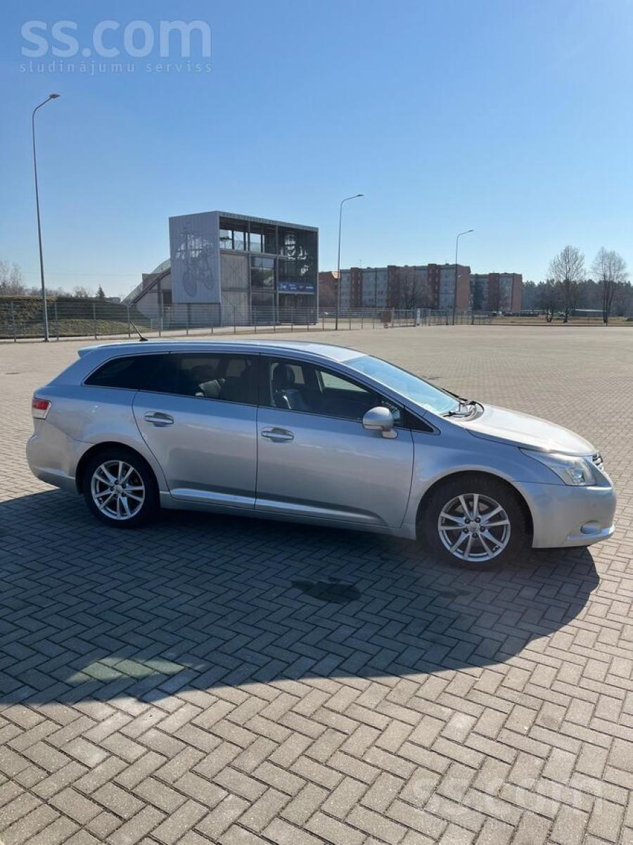 Toyota Avensis 2010 Valmiera, ar dzinēja tilpumu 2.20 L un nobraukumu 220 tūkst. km par 1690 €, foto 2 vietnē AUTOMOTO.COM.LV