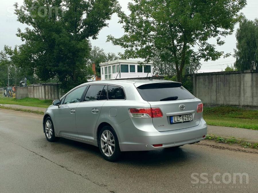Toyota Avensis 2010 in Riga, with an engine capacity of 1.80 L and mileage of 236 thousand km for 4900 €, photo 4 on AUTOMOTO.COM.LV