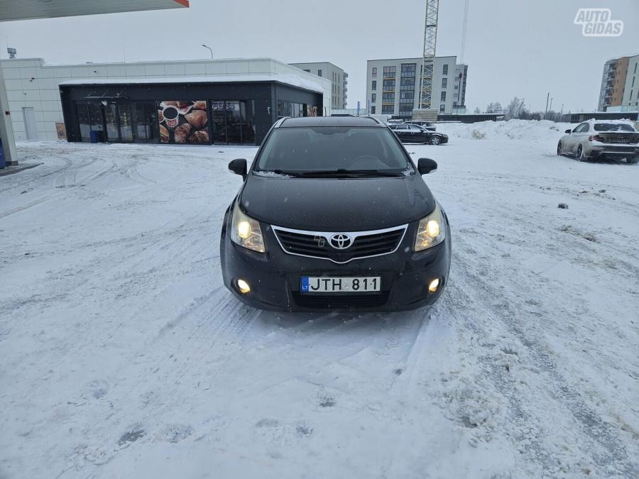 Toyota Avensis 2010 in Gargzdai, with an engine capacity of 2.20 L and mileage of 315 thousand km for 2999 €, photo 5 on AUTOMOTO.COM.LV