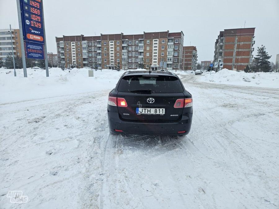 Toyota Avensis 2010 in Gargzdai, with an engine capacity of 2.20 L and mileage of 315 thousand km for 2999 €, photo 6 on AUTOMOTO.COM.LV
