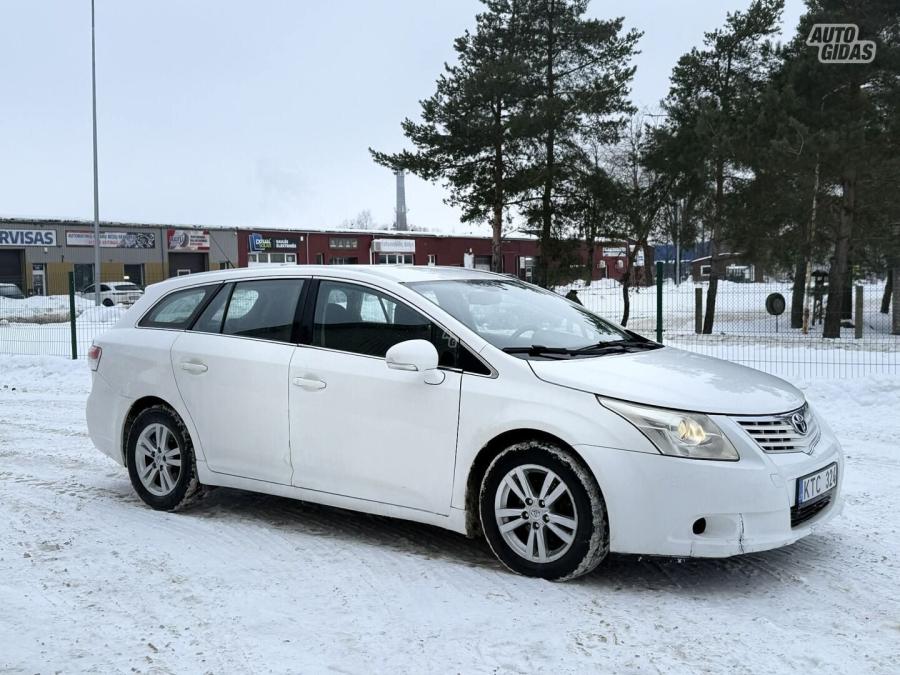 Toyota Avensis 2010 in Silute, with an engine capacity of 2.00 L and mileage of 400 thousand km for 2150 €, photo 4 on AUTOMOTO.COM.LV
