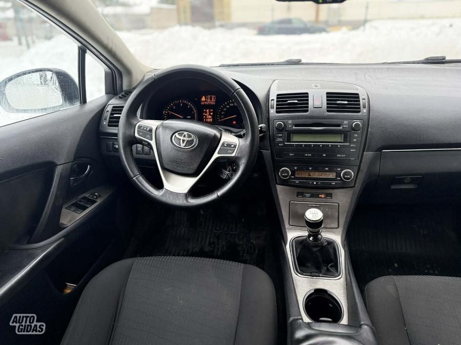 Toyota Avensis 2010 in Silute, with an engine capacity of 2.00 L and mileage of 400 thousand km for 2150 €, photo 9 on AUTOMOTO.COM.LV
