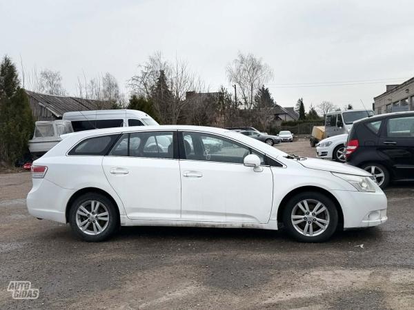 Toyota Avensis 2010 Šilutė, ar dzinēja tilpumu 2.00 L un nobraukumu 400 tūkst. km par 1999 €, foto 3 vietnē AUTOMOTO.COM.LV