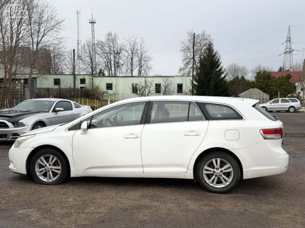 Toyota Avensis 2010 in Silute, with an engine capacity of 2.00 L and mileage of 400 thousand km for 1999 €, photo 5 on AUTOMOTO.COM.LV