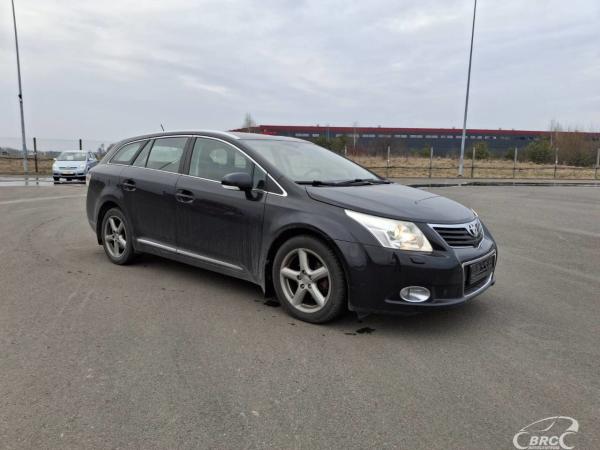 Toyota Avensis 2010 in Vilnius, with an engine capacity of 2.00 L and mileage of 285 thousand km for 3500 €, photo 2 on AUTOMOTO.COM.LV