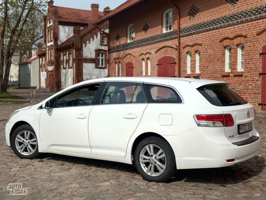 Toyota Avensis 2010 Šilutė, ar dzinēja tilpumu 2.00 L un nobraukumu 400 tūkst. km par 1899 €, foto 1 vietnē AUTOMOTO.COM.LV
