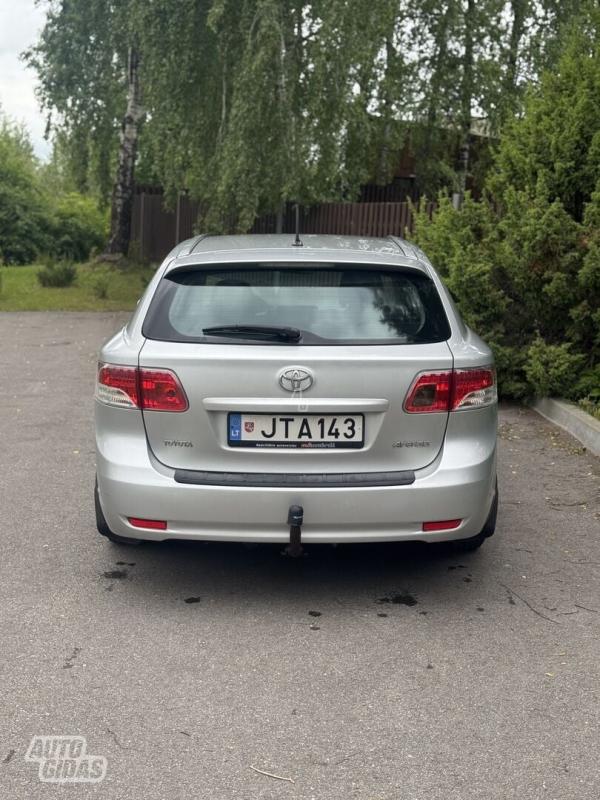 Toyota Avensis 2010 in Vilnius, with an engine capacity of 2.00 L and mileage of 300 thousand km for 2200 €, photo 6 on AUTOMOTO.COM.LV