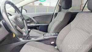 Toyota Avensis 2010 Rīga, ar dzinēja tilpumu 2.20 L un nobraukumu 239 tūkst. km par 3700 €, foto 12 vietnē AUTOMOTO.COM.LV
