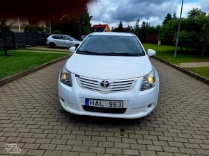 Toyota Avensis 2010 Viļņa, ar dzinēja tilpumu 2.20 L un nobraukumu 270 tūkst. km par 1800 €, foto 4 vietnē AUTOMOTO.COM.LV