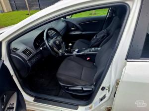 Toyota Avensis 2010 Viļņa, ar dzinēja tilpumu 2.20 L un nobraukumu 270 tūkst. km par 1800 €, foto 10 vietnē AUTOMOTO.COM.LV