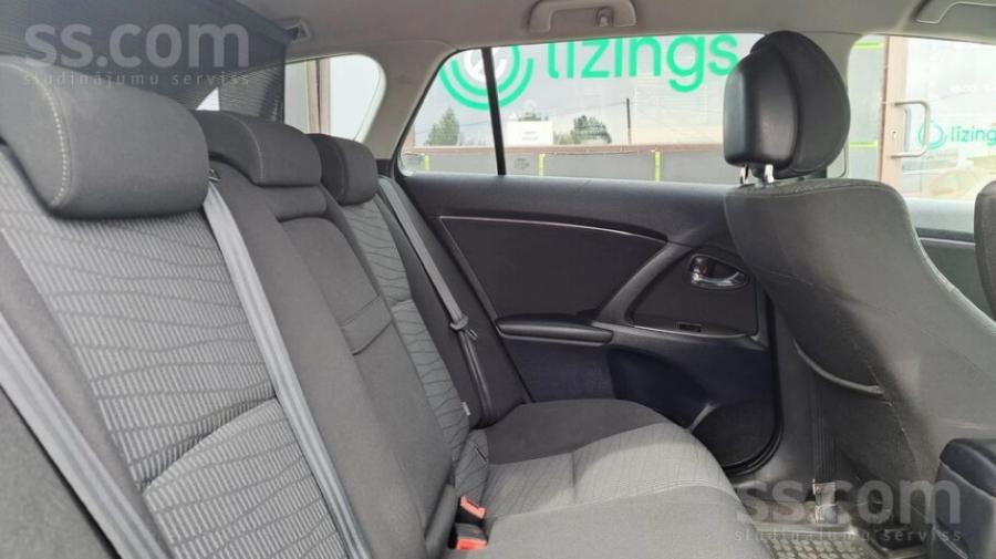 Toyota Avensis 2010 Rīga, ar dzinēja tilpumu 2.20 L un nobraukumu 239 tūkst. km par 3700 €, foto 17 vietnē AUTOMOTO.COM.LV