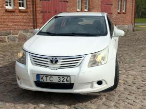 Toyota Avensis 2010 in Silute, with an engine capacity of 2.00 L and mileage of 400 thousand km for 1699 €, photo 5 on AUTOMOTO.COM.LV