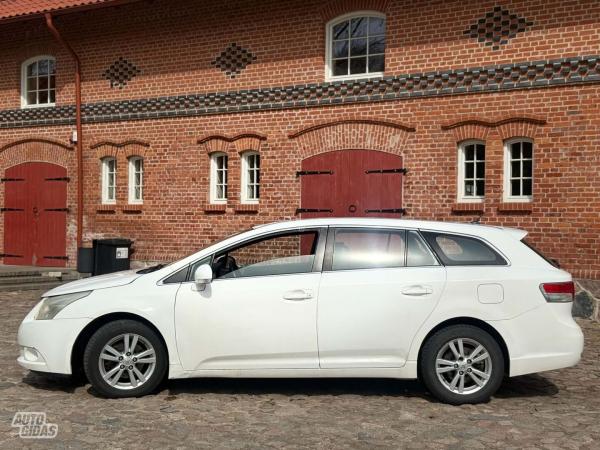 Toyota Avensis 2010 in Silute, with an engine capacity of 2.00 L and mileage of 400 thousand km for 1699 €, photo 5 on AUTOMOTO.COM.LV