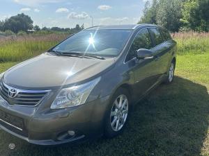 Toyota Avensis 2010 in Ukmerge, with an engine capacity of 2.20 L and mileage of 264 thousand km for 4550 €, photo 4 on AUTOMOTO.COM.LV